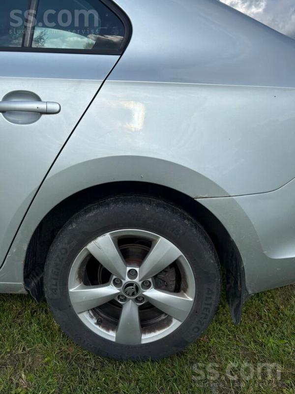 Skoda Rapid 2016 in Ventspils on AUTOMOTO.COM.LV Grey Skoda Rapid 2016 in Ventspils, with an engine capacity of 1.60 L and mileage of 312 thousand km for 2800 €, photo 8 on AUTOMOTO.COM.LV