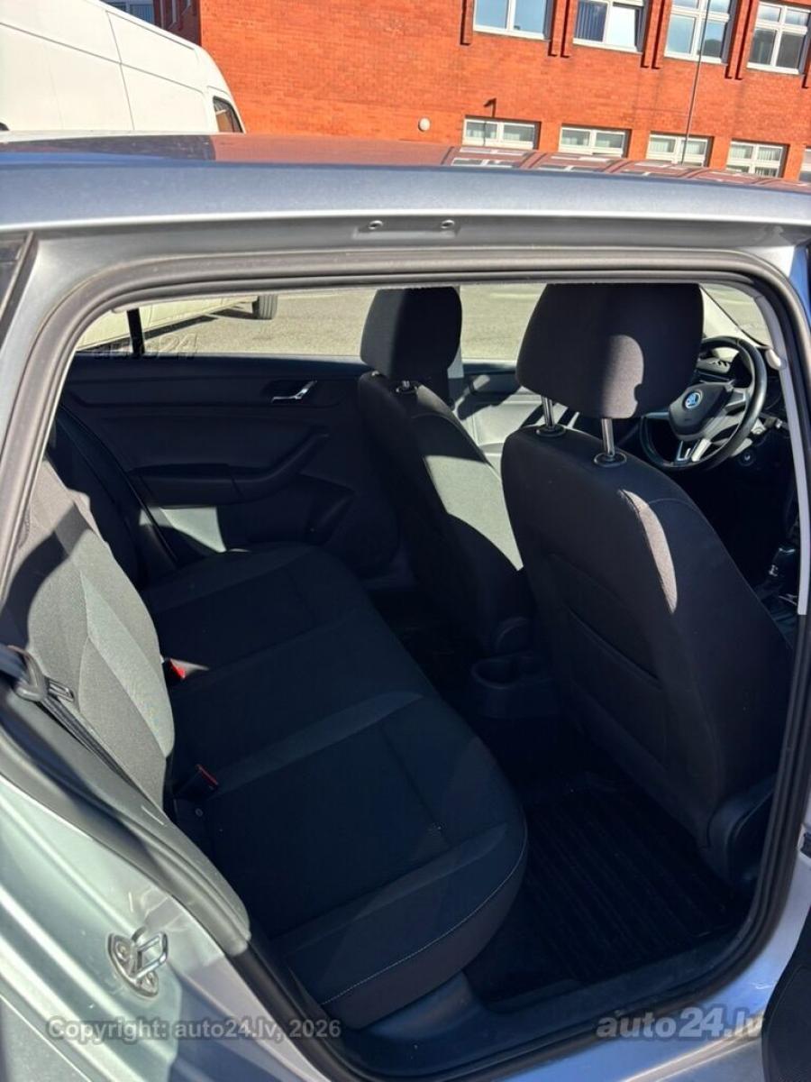Pelēks Skoda Rapid 2016 Tallina, ar dzinēja tilpumu 1.40 L un nobraukumu 277 tūkst. km par 6000 €, foto 9 vietnē AUTOMOTO.COM.LV