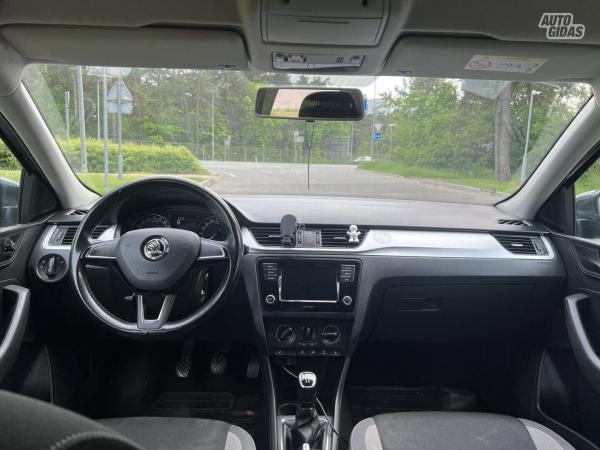 Grey Skoda Rapid 2017 in Vilnius, with an engine capacity of 1.60 L and mileage of 223 thousand km for 4980 €, photo 5 on AUTOMOTO.COM.LV