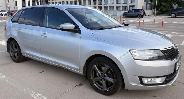 Pelēks Skoda Rapid 2017 Viļņa, ar dzinēja tilpumu 1.20 L un nobraukumu 151 tūkst. km par 6200 €, foto 2 vietnē AUTOMOTO.COM.LV