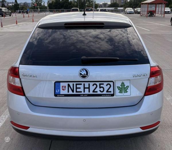 Pelēks Skoda Rapid 2017 Viļņa, ar dzinēja tilpumu 1.20 L un nobraukumu 151 tūkst. km par 6200 €, foto 4 vietnē AUTOMOTO.COM.LV