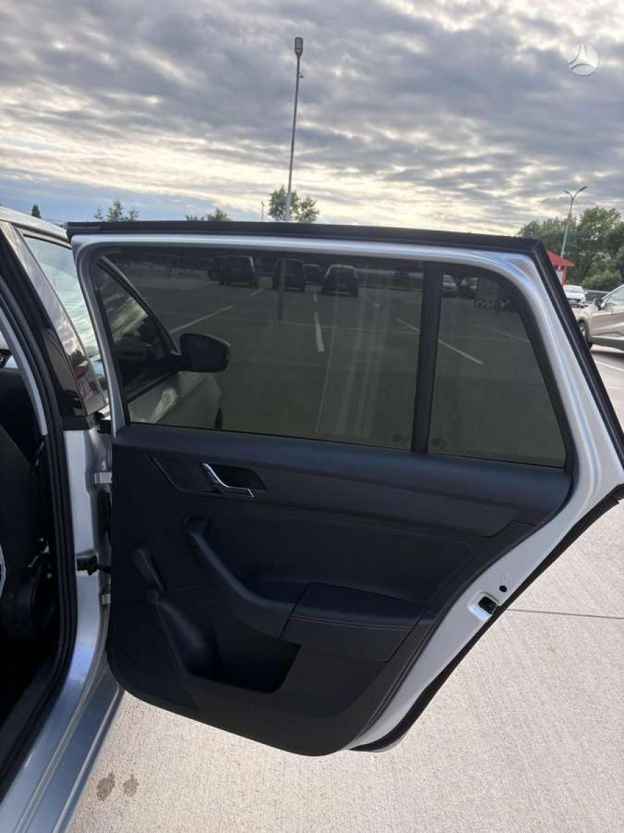 Pelēks Skoda Rapid 2017 Viļņa, ar dzinēja tilpumu 1.20 L un nobraukumu 151 tūkst. km par 6200 €, foto 12 vietnē AUTOMOTO.COM.LV