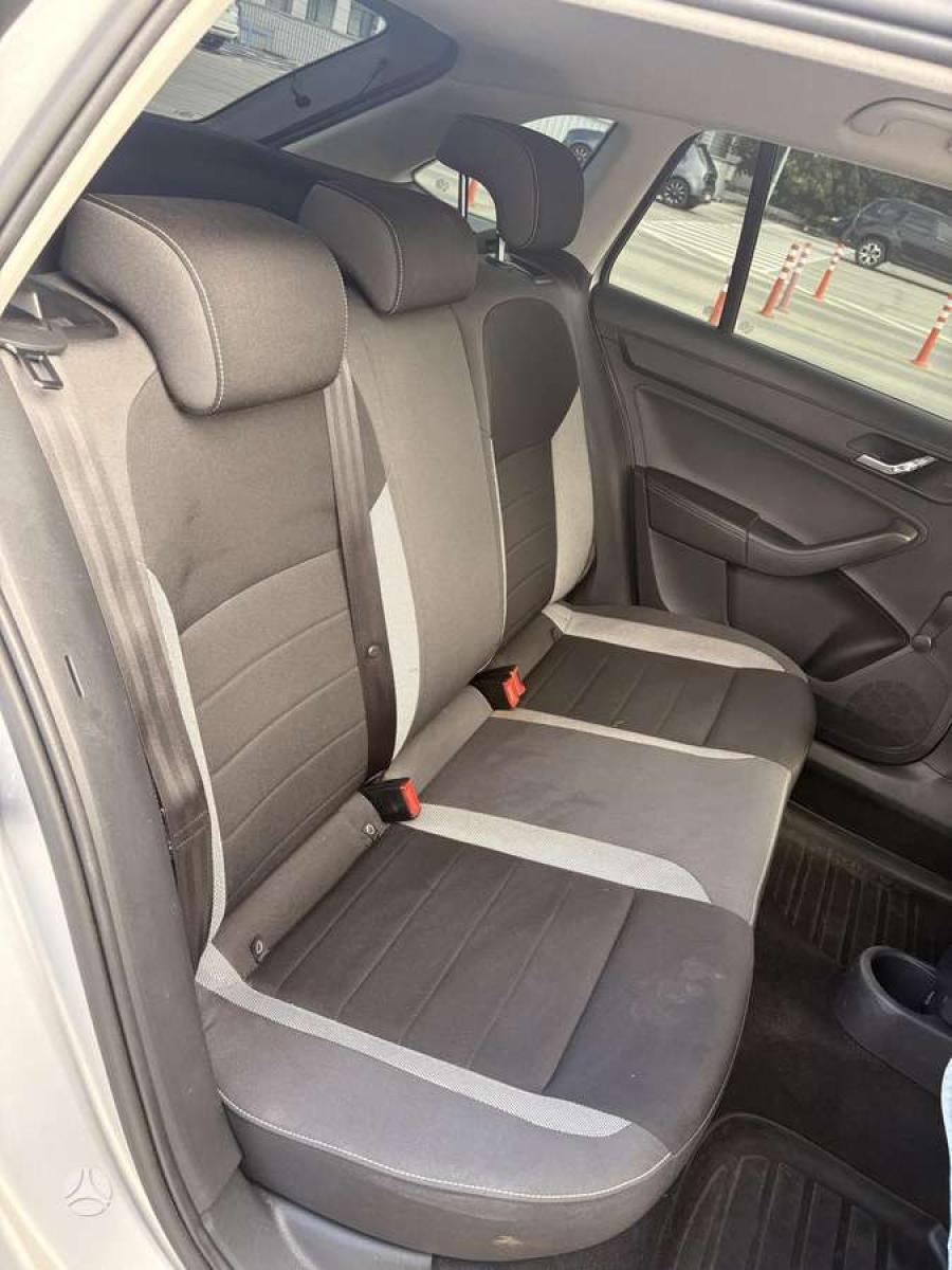 Pelēks Skoda Rapid 2017 Viļņa, ar dzinēja tilpumu 1.20 L un nobraukumu 151 tūkst. km par 6200 €, foto 14 vietnē AUTOMOTO.COM.LV