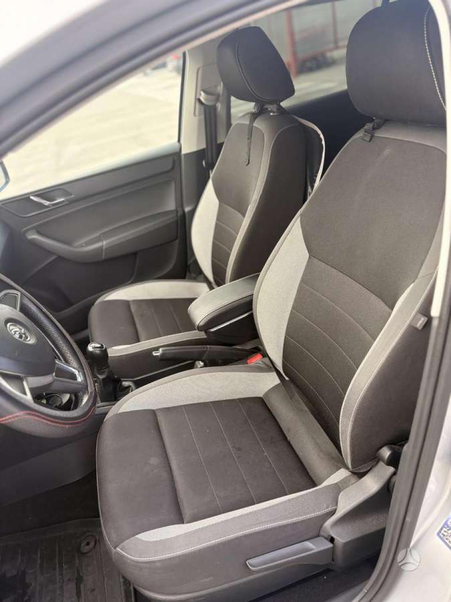 Pelēks Skoda Rapid 2017 Viļņa, ar dzinēja tilpumu 1.20 L un nobraukumu 151 tūkst. km par 6200 €, foto 44 vietnē AUTOMOTO.COM.LV