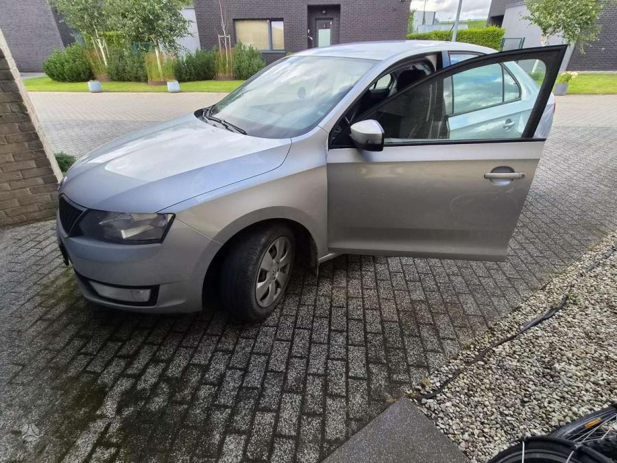 Pelēks Skoda Rapid 2017 Klaipėda, ar dzinēja tilpumu 1.20 L un nobraukumu 255 tūkst. km par 5200 €, foto 1 vietnē AUTOMOTO.COM.LV