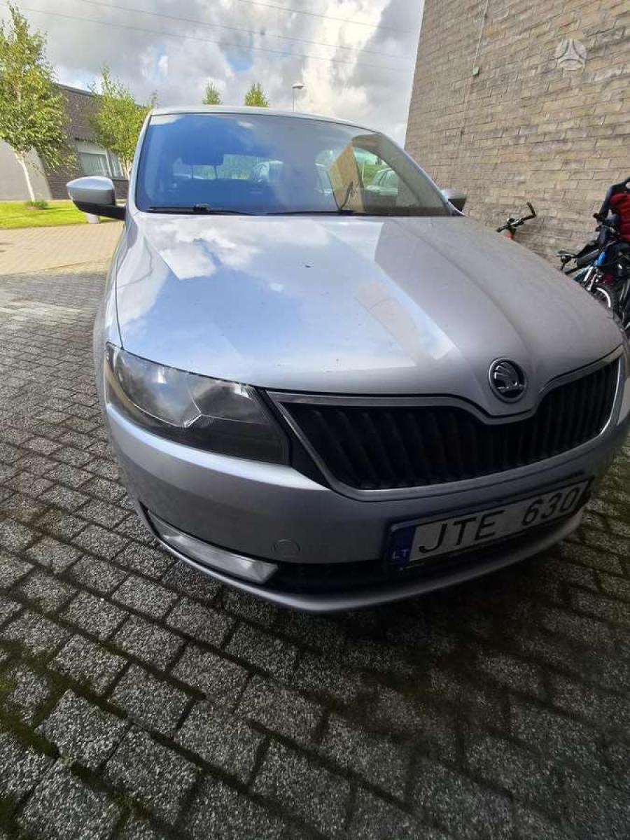 Pelēks Skoda Rapid 2017 Klaipėda, ar dzinēja tilpumu 1.20 L un nobraukumu 255 tūkst. km par 5200 €, foto 3 vietnē AUTOMOTO.COM.LV