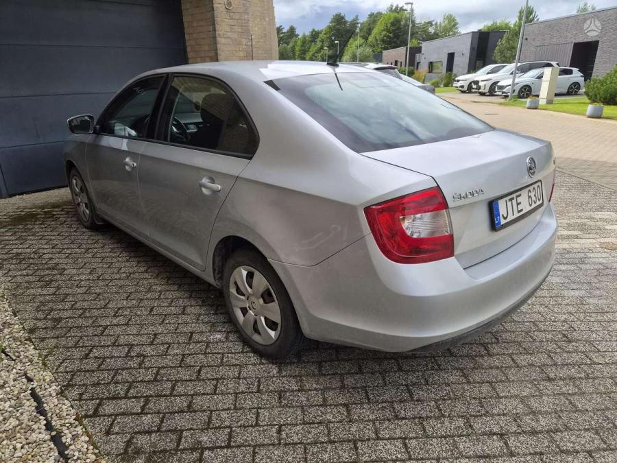 Pelēks Skoda Rapid 2017 Klaipėda, ar dzinēja tilpumu 1.20 L un nobraukumu 255 tūkst. km par 5200 €, foto 8 vietnē AUTOMOTO.COM.LV