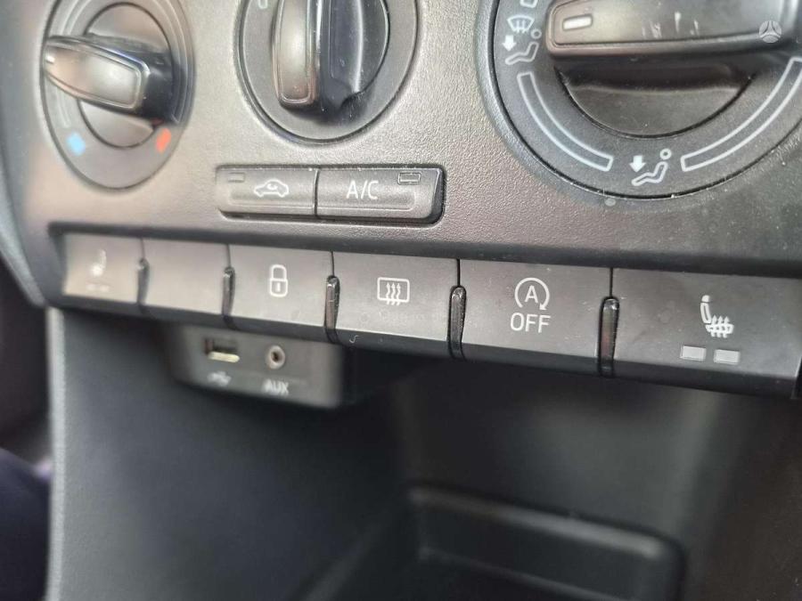 Pelēks Skoda Rapid 2017 Klaipėda, ar dzinēja tilpumu 1.20 L un nobraukumu 255 tūkst. km par 5200 €, foto 14 vietnē AUTOMOTO.COM.LV