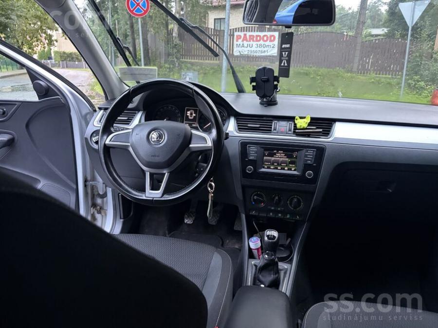Grey Skoda Rapid 2017 in Riga, with an engine capacity of 1.40 L and mileage of 221 thousand km for 6250 €, photo 9 on AUTOMOTO.COM.LV