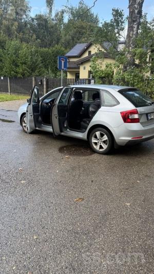 Grey Skoda Rapid 2017 in Riga, with an engine capacity of 1.40 L and mileage of 221 thousand km for 4000 €, photo 7 on AUTOMOTO.COM.LV