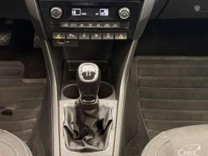Grey Skoda Rapid 2018 in Vilnius, with an engine capacity of 1.00 L and mileage of 146 thousand km for 6500 €, photo 18 on AUTOMOTO.COM.LV