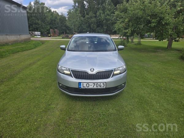 Grey Skoda Rapid 2018 in Rezekne, with an engine capacity of 1.00 L and mileage of 200 thousand km for 7200 €, photo 1 on AUTOMOTO.COM.LV