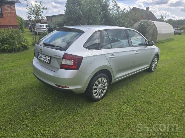 Grey Skoda Rapid 2018 in Rezekne, with an engine capacity of 1.00 L and mileage of 200 thousand km for 7200 €, photo 6 on AUTOMOTO.COM.LV