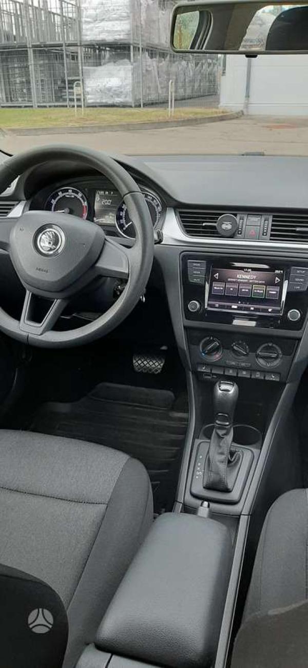 Grey Skoda Rapid 2018 in Panevezys, with an engine capacity of 1.00 L and mileage of 118 thousand km for 5900 €, photo 8 on AUTOMOTO.COM.LV