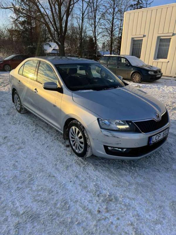 Pelēks Skoda Rapid 2019 Pasvalys, ar dzinēja tilpumu 1.00 L un nobraukumu 38 tūkst. km par 9500 €, foto 5 vietnē AUTOMOTO.COM.LV