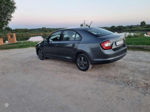 Grey Skoda Rapid 2019 in Kaunas, with an engine capacity of 1.00 L and mileage of 121 thousand km for 6500 €, photo 3 on AUTOMOTO.COM.LV