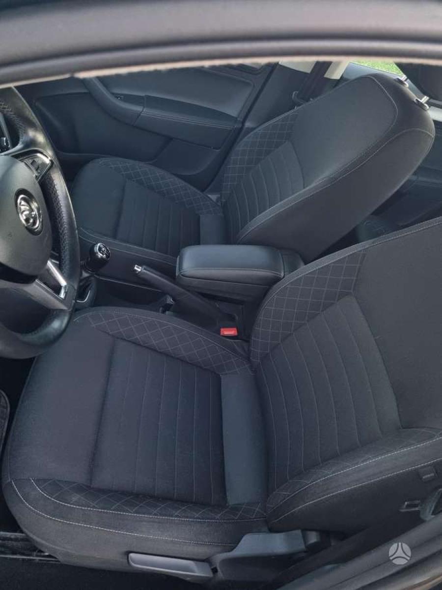 Grey Skoda Rapid 2019 in Kaunas, with an engine capacity of 1.00 L and mileage of 121 thousand km for 6500 €, photo 10 on AUTOMOTO.COM.LV