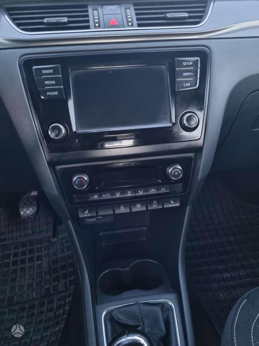 Grey Skoda Rapid 2019 in Kaunas, with an engine capacity of 1.00 L and mileage of 121 thousand km for 6500 €, photo 12 on AUTOMOTO.COM.LV