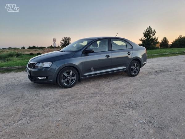 Grey Skoda Rapid 2019 in Kaunas, with an engine capacity of 1.00 L and mileage of 121 thousand km for 6300 €, photo 5 on AUTOMOTO.COM.LV