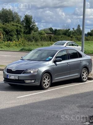 Pelēks Skoda Rapid 2013 Rīga, ar dzinēja tilpumu 1.60 L un nobraukumu 135 tūkst. km par 6000 €, foto  vietnē AUTOMOTO.COM.LV