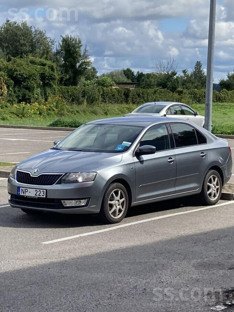 Grey Skoda Rapid 2013 in Riga, with an engine capacity of 1.60 L and mileage of 135 thousand km for 6000 €, photo 1 on AUTOMOTO.COM.LV