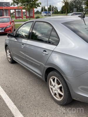 Grey Skoda Rapid 2013 in Riga, with an engine capacity of 1.60 L and mileage of 135 thousand km for 6000 €, photo 4 on AUTOMOTO.COM.LV