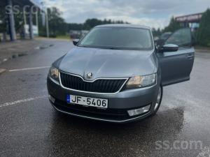 Pelēks Skoda Rapid 2013 Cēsis, ar dzinēja tilpumu 1.60 L un nobraukumu 278 tūkst. km par 4000 €, foto 3 vietnē AUTOMOTO.COM.LV