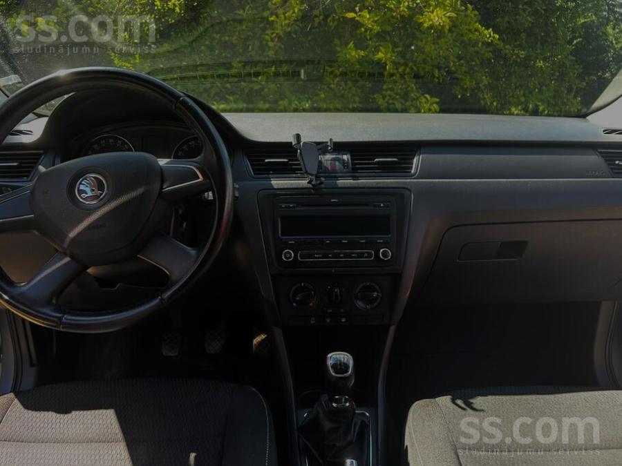 Pelēks Skoda Rapid 2013 Cēsis, ar dzinēja tilpumu 1.60 L un nobraukumu 278 tūkst. km par 4000 €, foto 7 vietnē AUTOMOTO.COM.LV