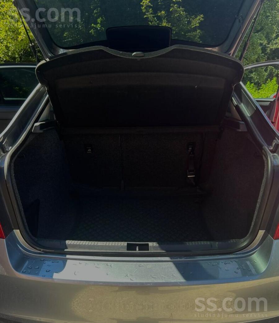 Pelēks Skoda Rapid 2013 Cēsis, ar dzinēja tilpumu 1.60 L un nobraukumu 278 tūkst. km par 4000 €, foto 10 vietnē AUTOMOTO.COM.LV