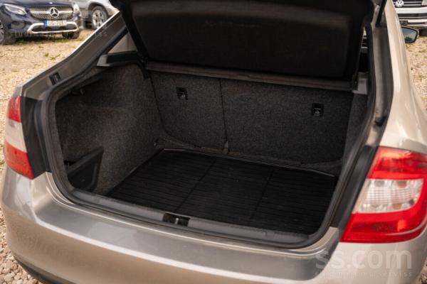 Pelēks Skoda Rapid 2015 Rīga, ar dzinēja tilpumu 1.40 L un nobraukumu 183 tūkst. km par 6650 €, foto 9 vietnē AUTOMOTO.COM.LV