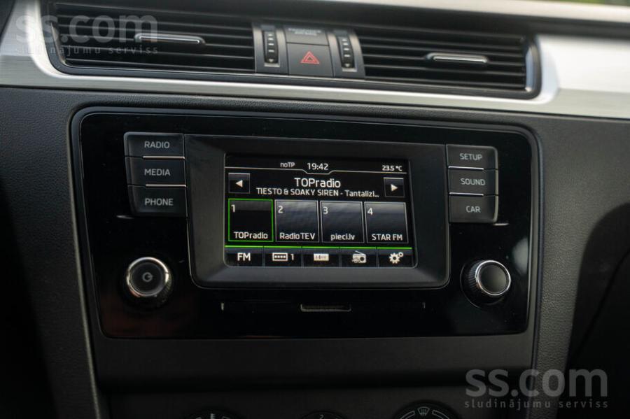 Pelēks Skoda Rapid 2015 Rīga, ar dzinēja tilpumu 1.40 L un nobraukumu 183 tūkst. km par 6650 €, foto 17 vietnē AUTOMOTO.COM.LV