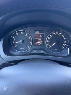 Pelēks Skoda Rapid 2015 Viļņa, ar dzinēja tilpumu 1.20 L un nobraukumu 191 tūkst. km par 4400 €, foto 8 vietnē AUTOMOTO.COM.LV