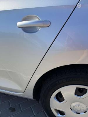 Pelēks Skoda Rapid 2015 Viļņa, ar dzinēja tilpumu 1.20 L un nobraukumu 191 tūkst. km par 4400 €, foto 16 vietnē AUTOMOTO.COM.LV