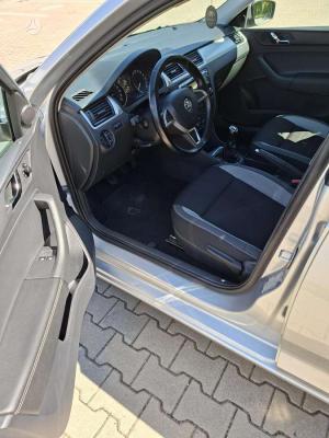 Pelēks Skoda Rapid 2016 Viļņa, ar dzinēja tilpumu 1.60 L un nobraukumu 379 tūkst. km par 3000 €, foto 3 vietnē AUTOMOTO.COM.LV