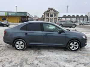 Grey Skoda Rapid 2017 in Kaunas, with an engine capacity of 1.60 L and mileage of 244 thousand km for 6300 €, photo 7 on AUTOMOTO.COM.LV