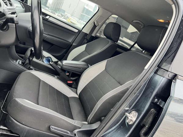 Pelēks Skoda Rapid 2017 Kauņa, ar dzinēja tilpumu 1.60 L un nobraukumu 244 tūkst. km par 6300 €, foto 11 vietnē AUTOMOTO.COM.LV