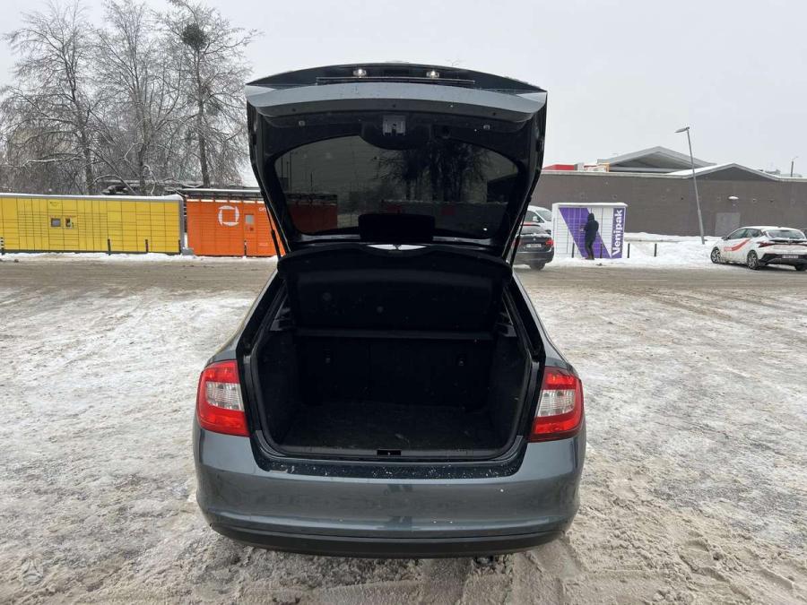 Grey Skoda Rapid 2017 in Kaunas, with an engine capacity of 1.60 L and mileage of 244 thousand km for 6300 €, photo 19 on AUTOMOTO.COM.LV