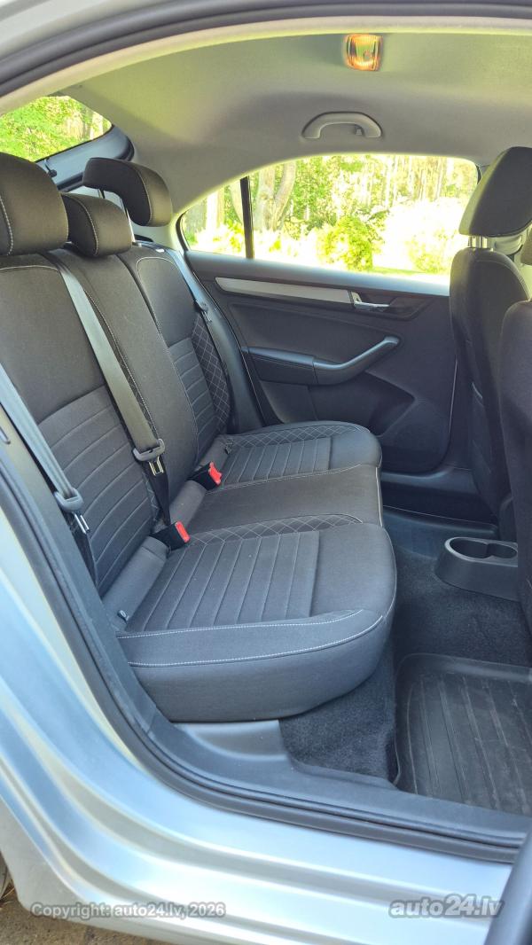 Pelēks Skoda Rapid 2018 Tallina, ar dzinēja tilpumu 1.00 L un nobraukumu 85 tūkst. km par 7900 €, foto 9 vietnē AUTOMOTO.COM.LV
