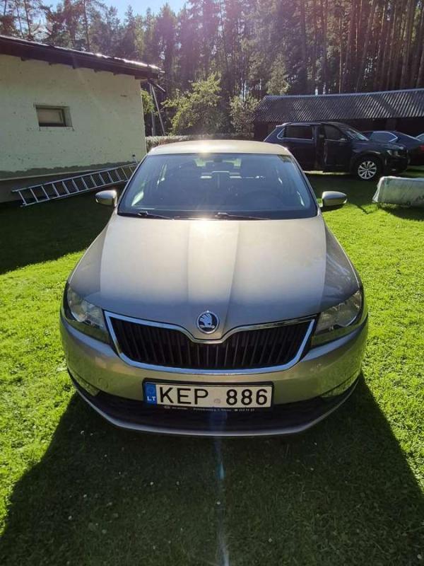 Pelēks Skoda Rapid 2018 Viļņa, ar dzinēja tilpumu 1.00 L un nobraukumu 160 tūkst. km par 7000 €, foto 1 vietnē AUTOMOTO.COM.LV