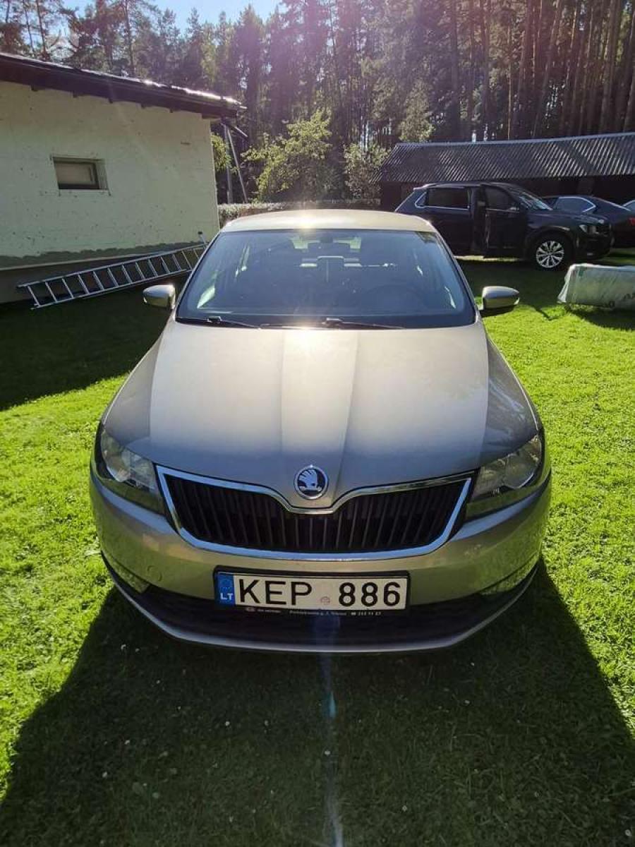 Pelēks Skoda Rapid 2018 Viļņa, ar dzinēja tilpumu 1.00 L un nobraukumu 160 tūkst. km par 7000 €, foto 1 vietnē AUTOMOTO.COM.LV