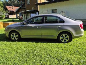 Pelēks Skoda Rapid 2018 Viļņa, ar dzinēja tilpumu 1.00 L un nobraukumu 160 tūkst. km par 7000 €, foto 4 vietnē AUTOMOTO.COM.LV