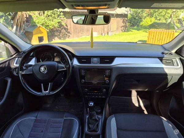 Pelēks Skoda Rapid 2018 Viļņa, ar dzinēja tilpumu 1.00 L un nobraukumu 160 tūkst. km par 7000 €, foto 5 vietnē AUTOMOTO.COM.LV