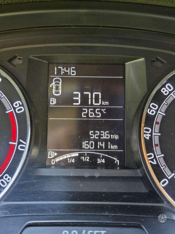 Pelēks Skoda Rapid 2018 Viļņa, ar dzinēja tilpumu 1.00 L un nobraukumu 160 tūkst. km par 7000 €, foto 6 vietnē AUTOMOTO.COM.LV