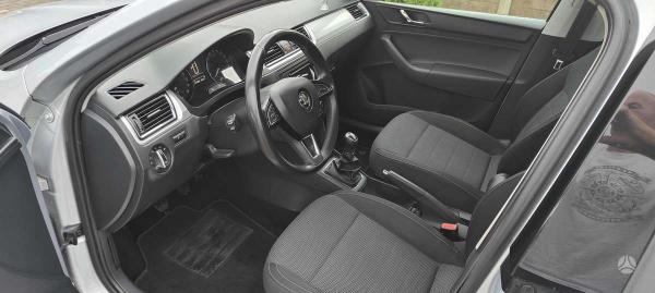 Pelēks Skoda Rapid 2014 Tauragė, ar dzinēja tilpumu 1.60 L un nobraukumu 277 tūkst. km par 3900 €, foto 8 vietnē AUTOMOTO.COM.LV