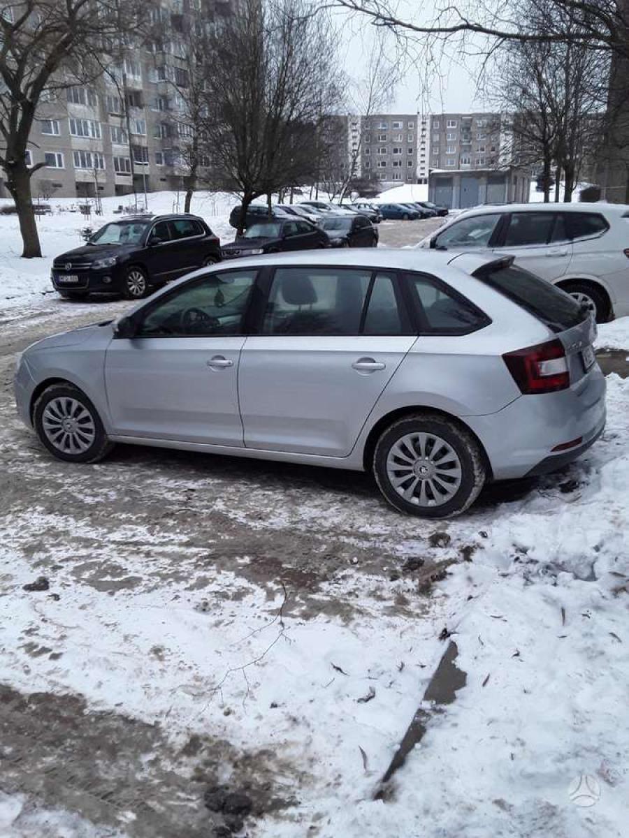 Grey Skoda Rapid 2017 in Vilnius, with an engine capacity of 1.00 L and mileage of 340 thousand km for 4500 €, photo 1 on AUTOMOTO.COM.LV