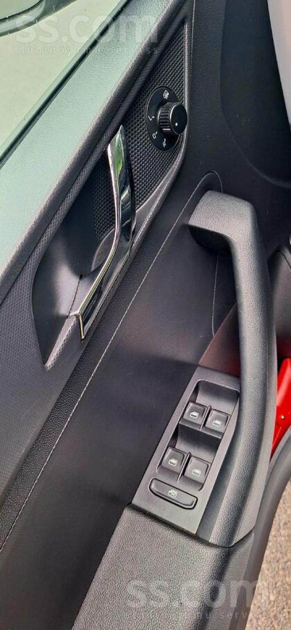 Skoda Rapid 2014 in Riga, with an engine capacity of 1.20 L and mileage of 271 thousand km for 4900 €, photo 9 on AUTOMOTO.COM.LV