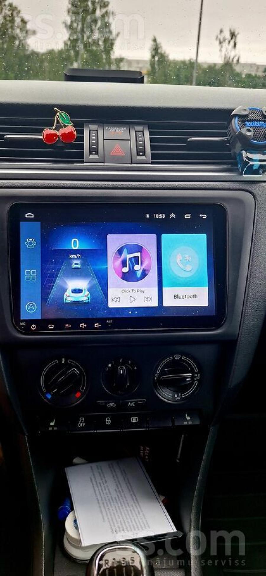 Skoda Rapid 2014 in Riga, with an engine capacity of 1.20 L and mileage of 271 thousand km for 4900 €, photo 14 on AUTOMOTO.COM.LV