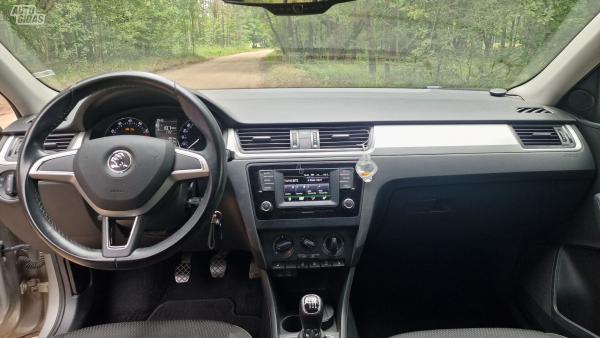 Skoda Rapid 2015 in Kaunas, with an engine capacity of 1.20 L and mileage of 126 thousand km for 8500 €, photo 9 on AUTOMOTO.COM.LV