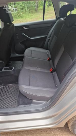 Skoda Rapid 2015 in Kaunas, with an engine capacity of 1.20 L and mileage of 126 thousand km for 8500 €, photo 11 on AUTOMOTO.COM.LV