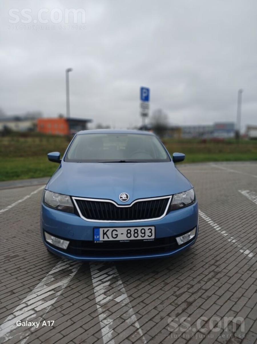 Skoda Rapid 2016 in Rezekne, with an engine capacity of 1.60 L and mileage of 150 thousand km for 7500 €, photo 2 on AUTOMOTO.COM.LV
